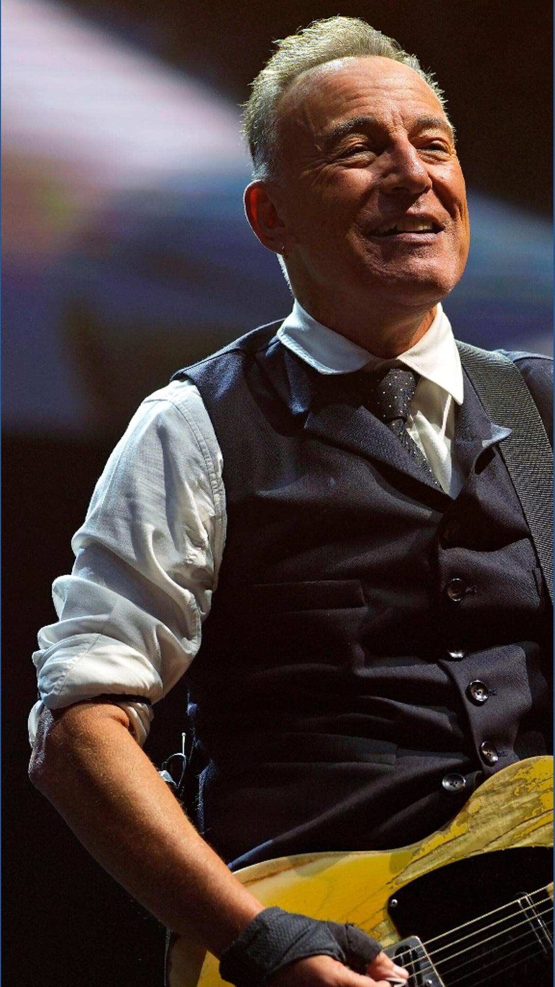 Bruce Springsteen announces 2026 ‘Land of Hope and Dreams’ tour | krem.com