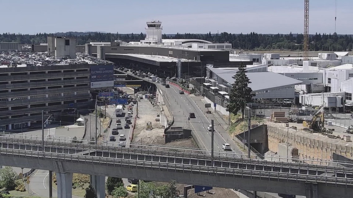Possible cyberattack leads to outages at Port of Seattle, Sea-Tac ...