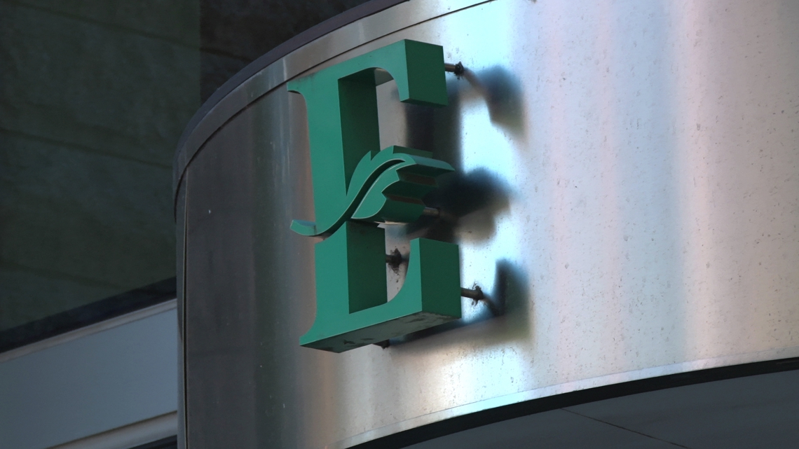 Seattle hotel workers could go on strike right before World Cup | krem.com
