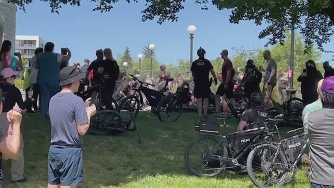 At least 13 could face charges in Seattle rally, counterprotest | krem.com