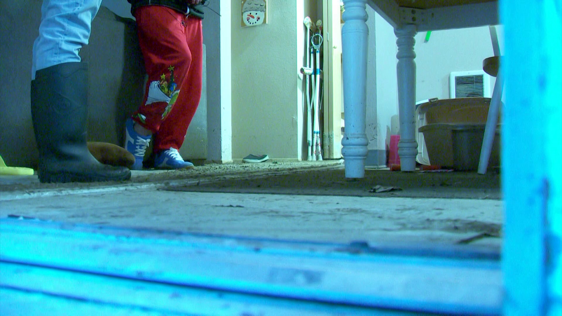 'I plan to never live near a river again': Levee failure displaces ...