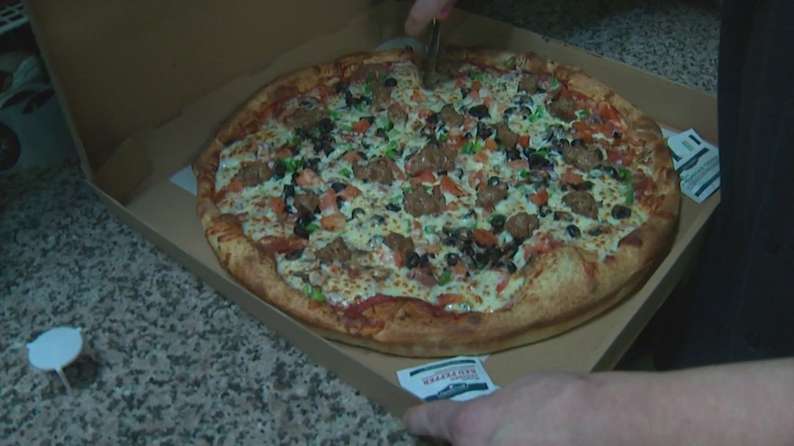 Seattle pizzeria owner says new gig ordinance is slicing sales | krem.com