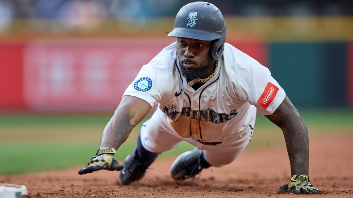 Polanco's walk-off single lifts Mariners over Guardians 4-3 | krem.com