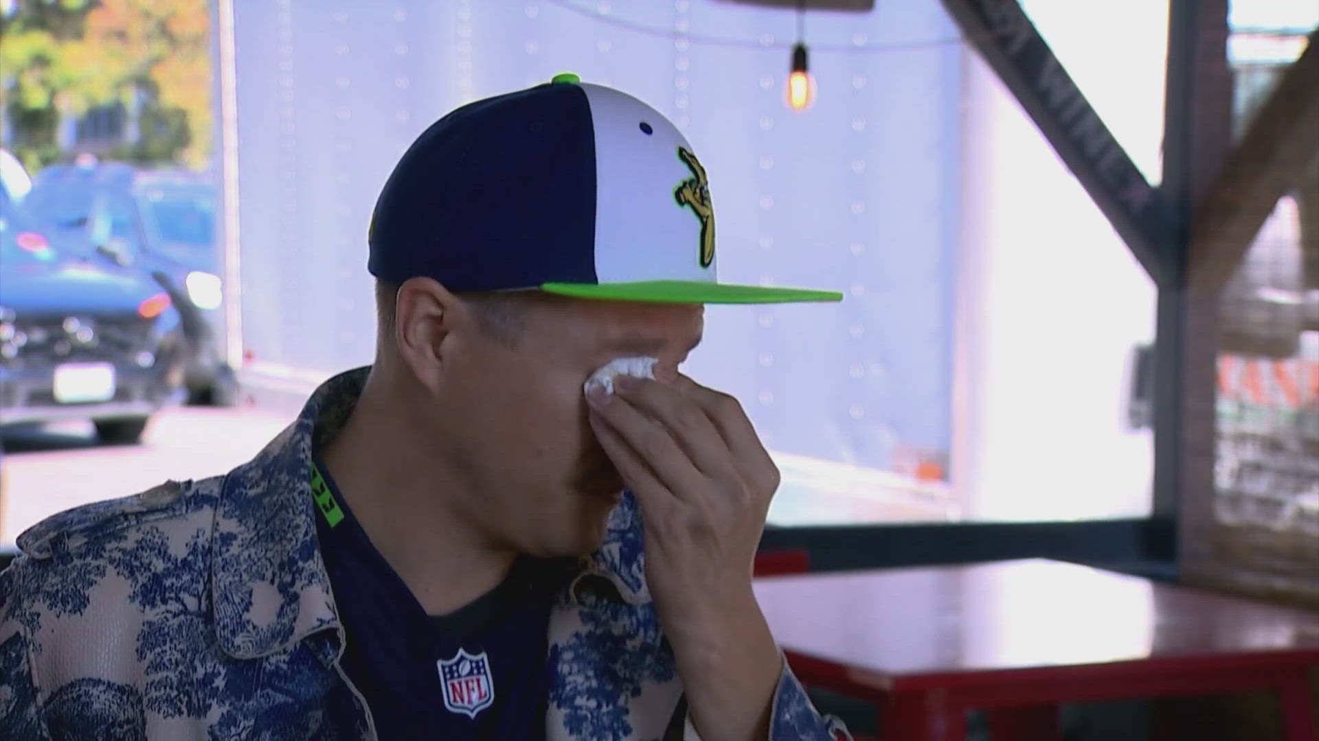 Seattle Mariners fan tears up during viral ALDS game moment | krem.com