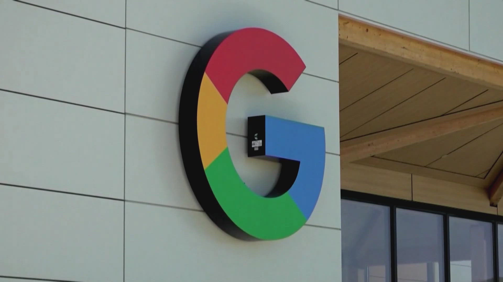 Google selling advertisements to people claiming to be companies they ...