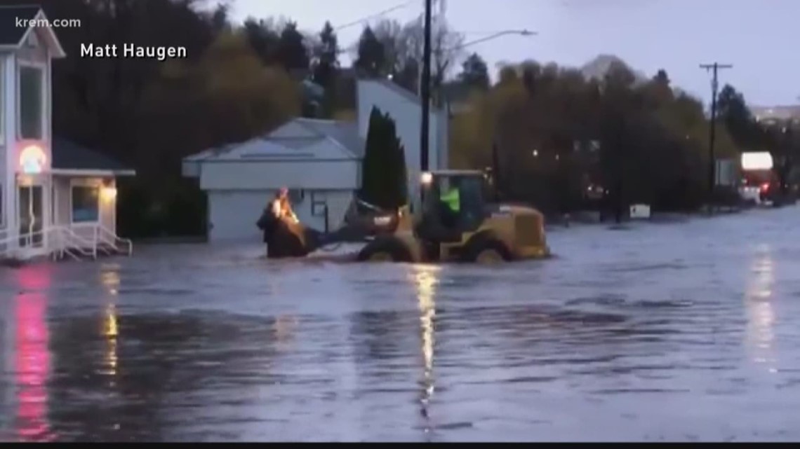 Labor and Industries investigating Pullman Fire over flood rescue ...