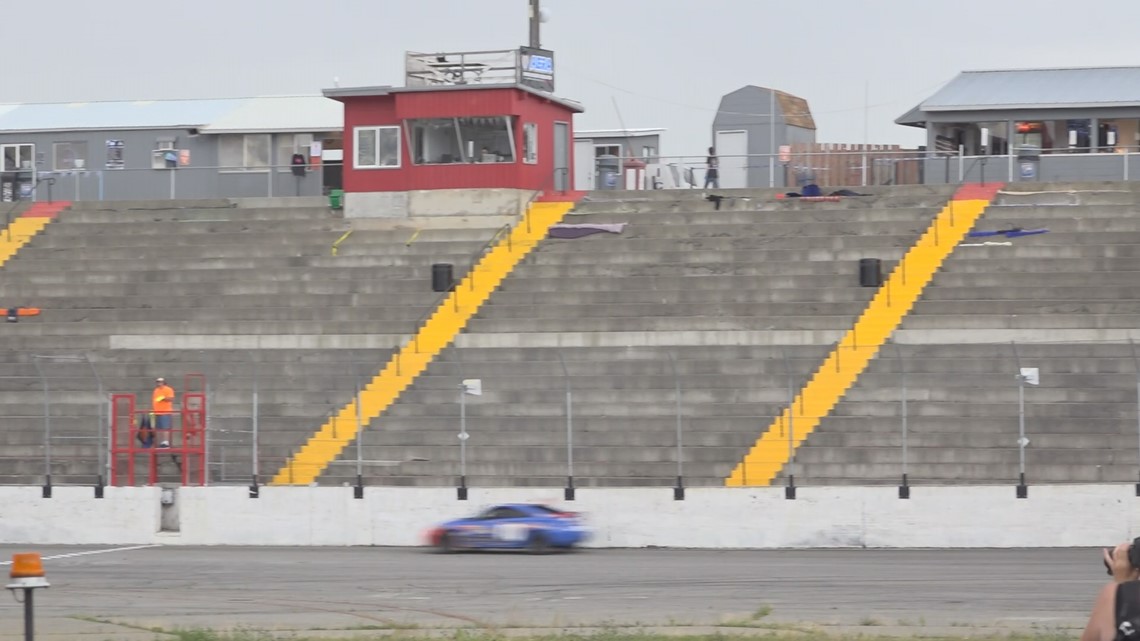 Stateline speedway hosts annual third of July celebration | krem.com