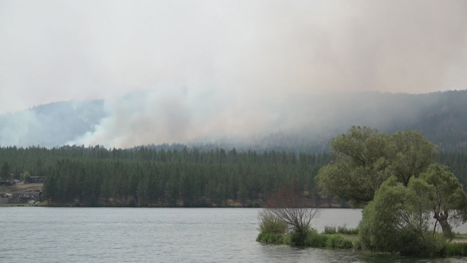 UPDATE: Lake Spokane fire burns 1,500+ acres in Stevens County ...