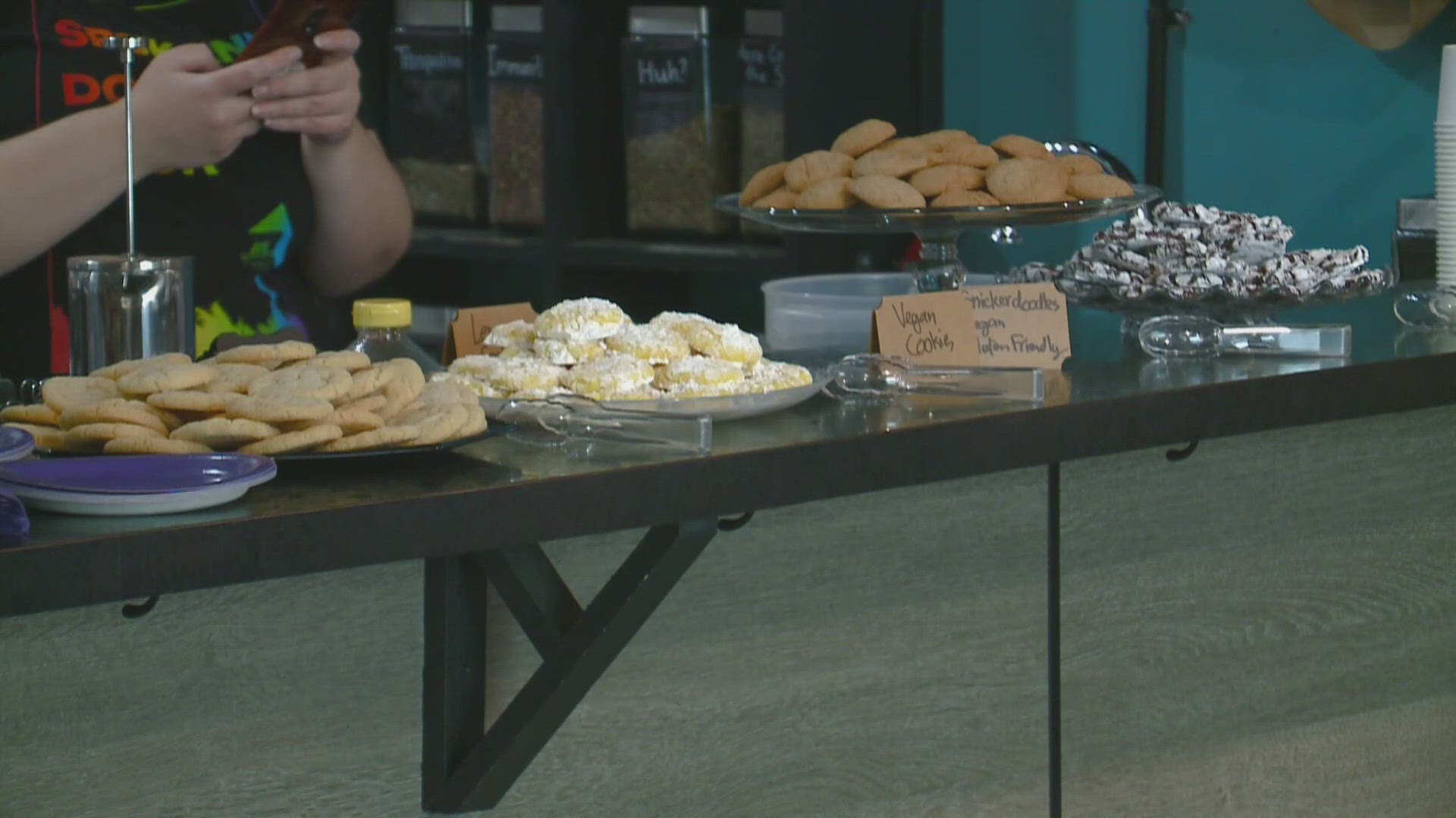 Spokane business owner spreading holiday cheer with cookie giveaway ...