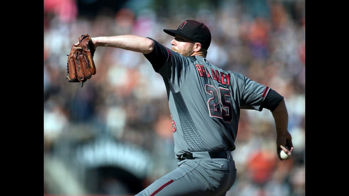 Lamb gets Diamondbacks' lone hit in 4-0 loss to Giants | krem.com