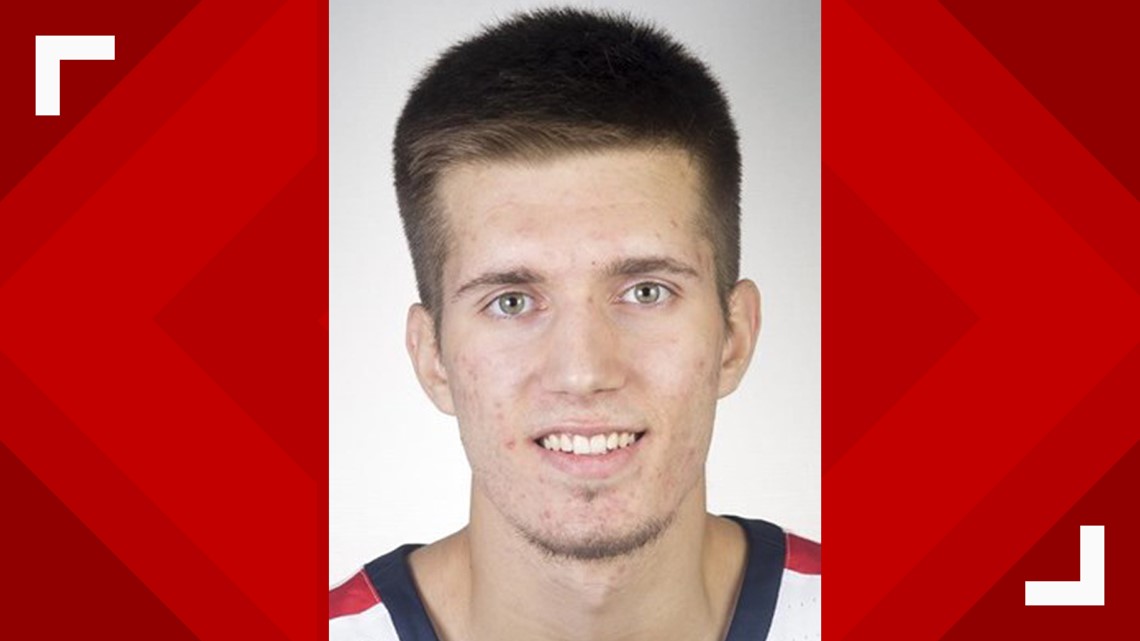 Gonzaga freshman Filip Petrusev joins 4 other Zags declaring for NBA ...