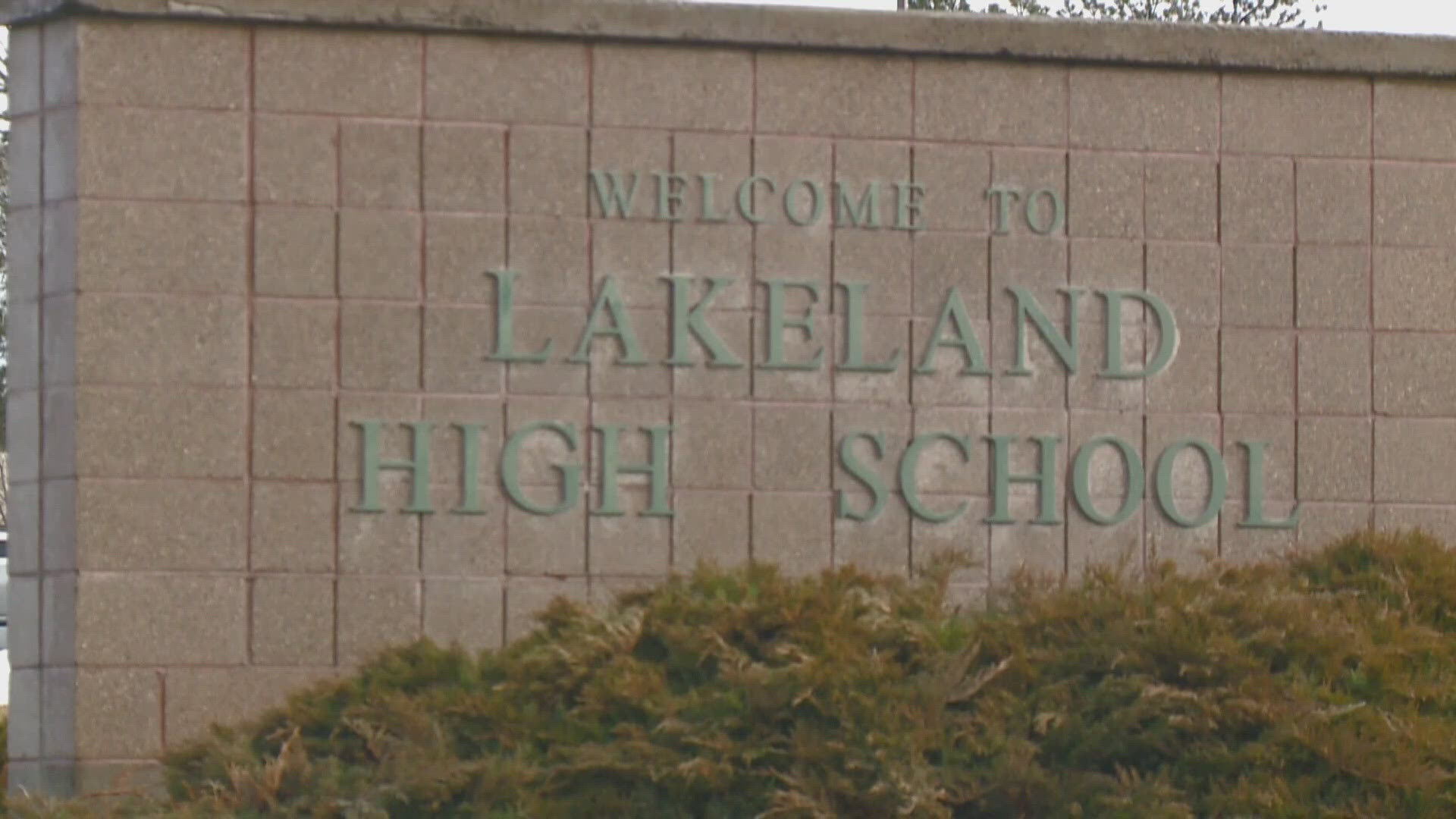 Lakeland High School wins $25K in nationwide contest | krem.com