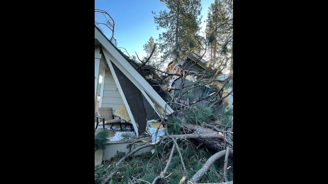 Spokane-area windstorm leaves 2 dead, another injured | krem.com
