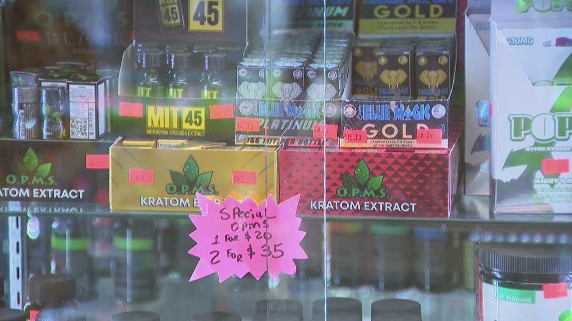 Mayor Lisa Brown proposes ordinance banning the sale and distribution ...