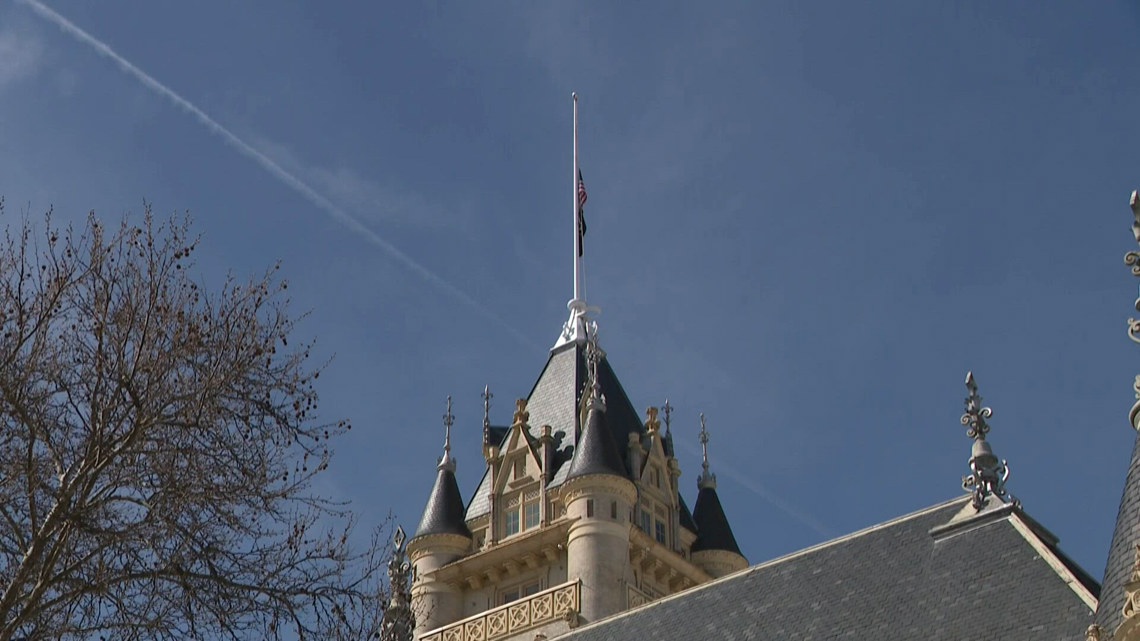 Flags at half staff for Longview victims | krem.com