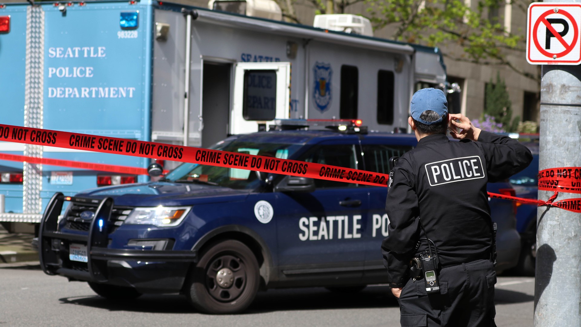 Photos: Officers shot in downtown Seattle | krem.com