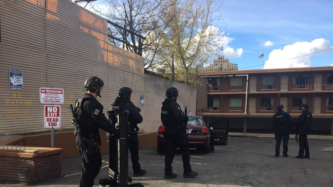 Wanted man injured, taken into custody after Downtowner Motel standoff ...