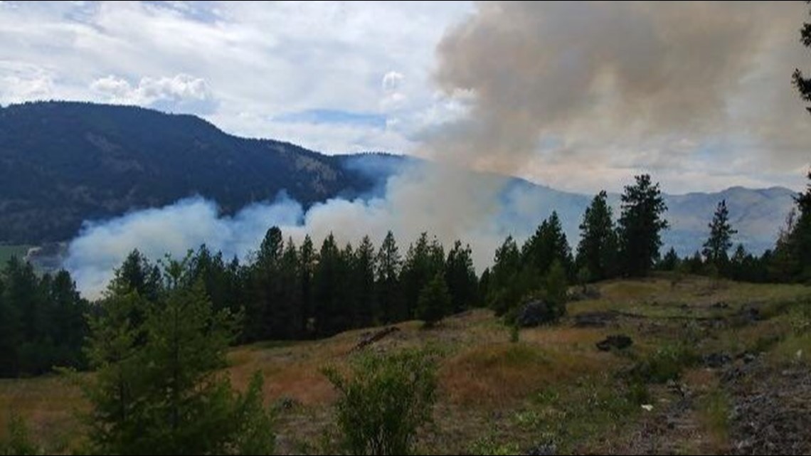 Level 3 evacuations ordered due to fire near Canadian border | krem.com