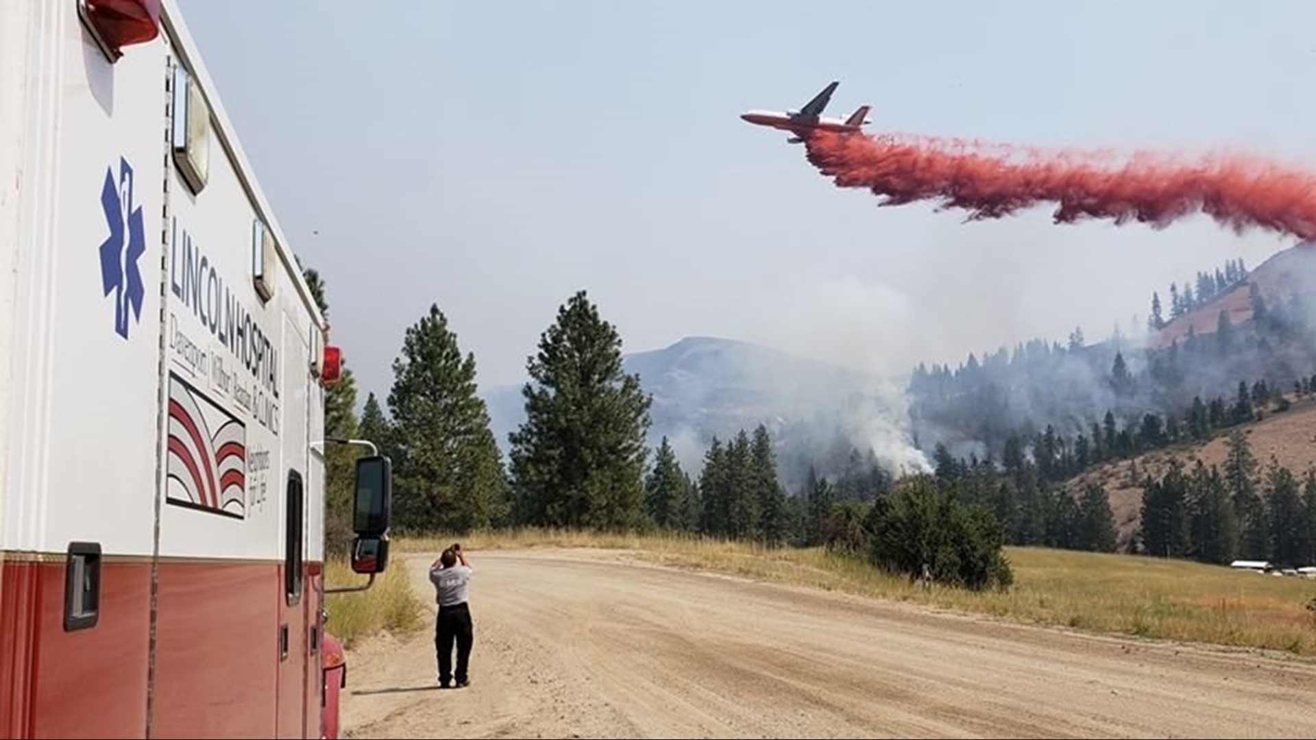 Level 2 and 3 evacuations still issued for Angel Springs Fire burning ...