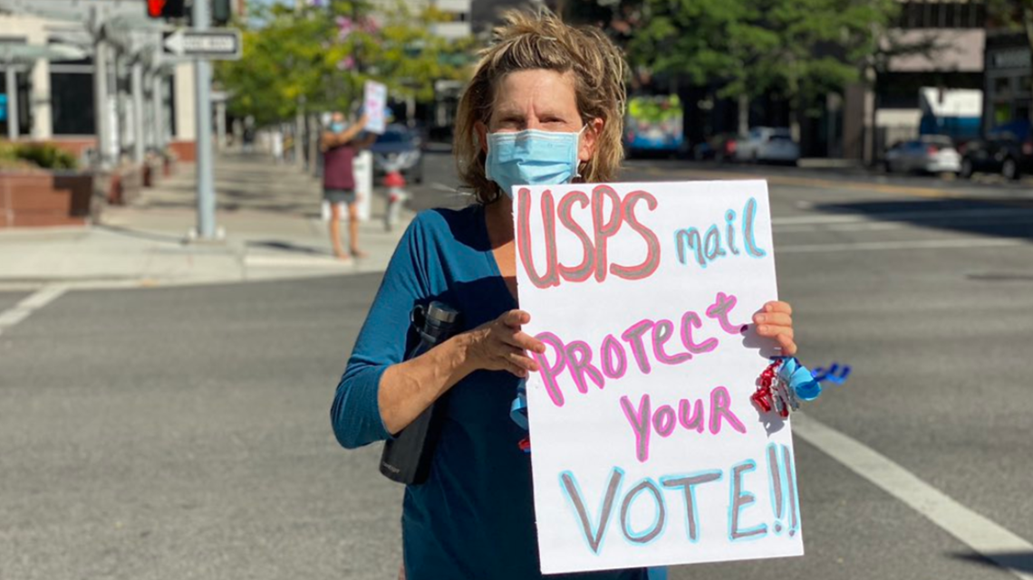 'We need to put up this fight': Postal service supporters rally for ...