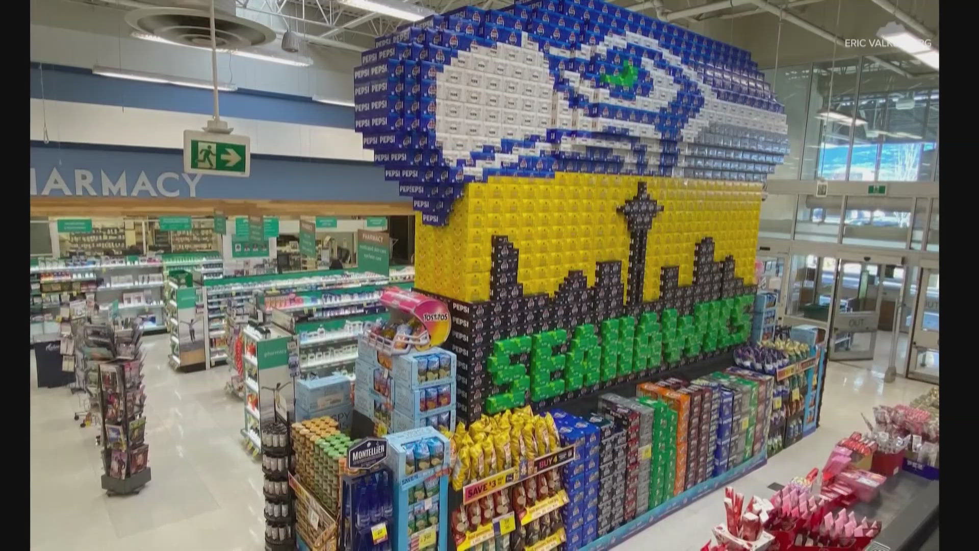 Canada grocery store shows off giant Seahawks display | krem.com