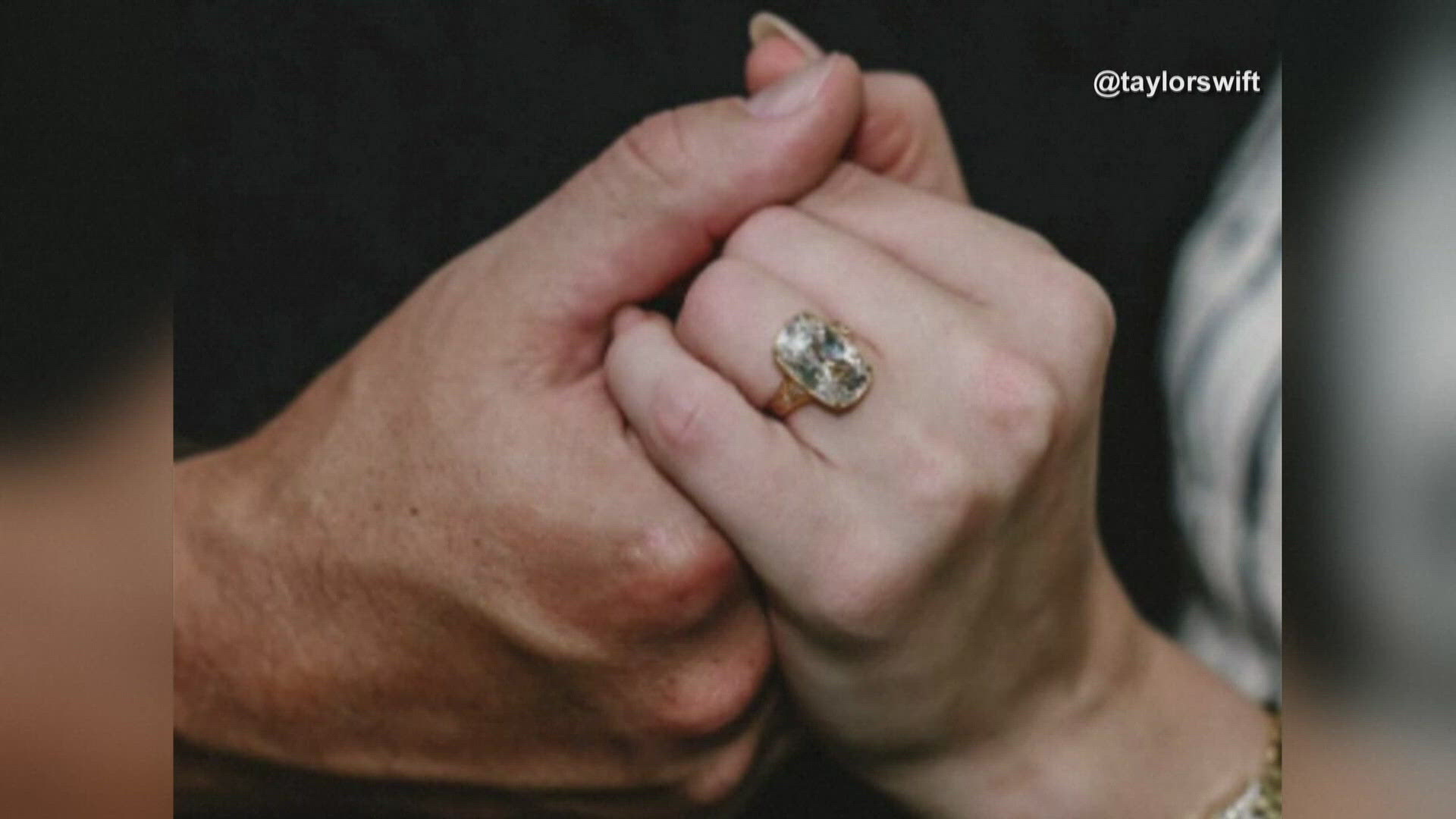 Taylor Swift announces engagement to Travis Kelce on Instagram Tuesday ...