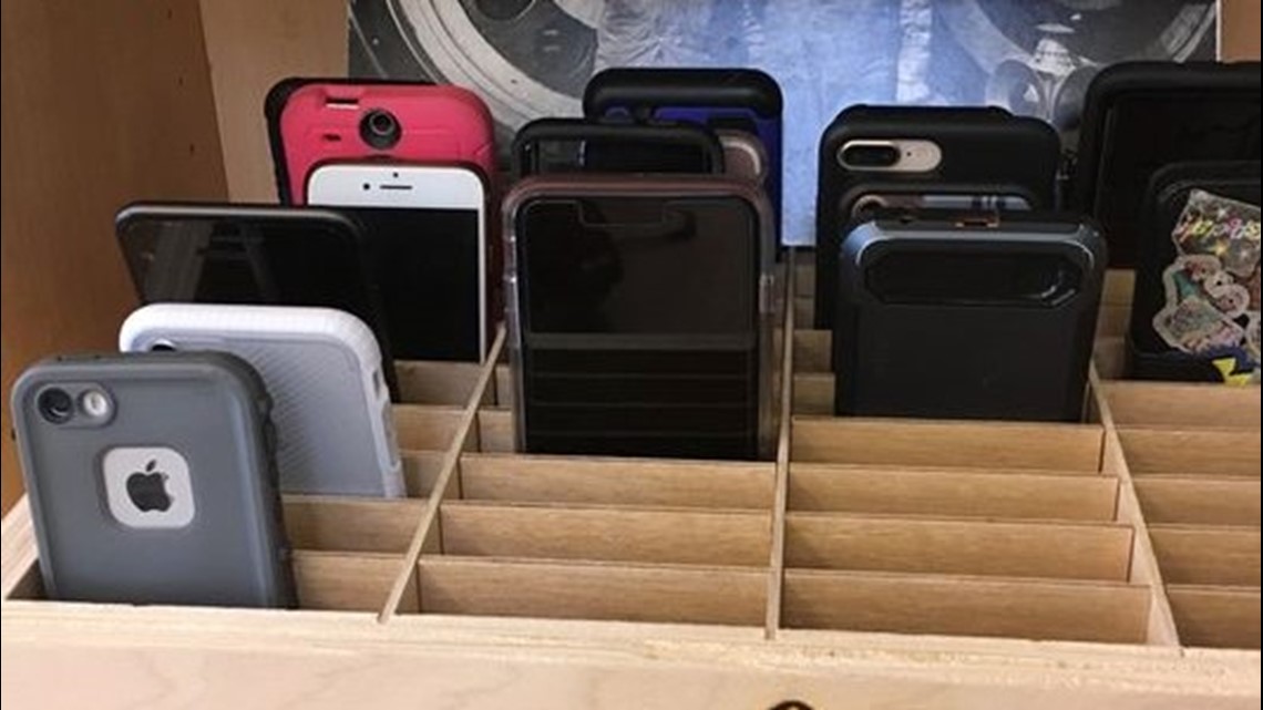 Students surrender cell phones during classes at western Washington ...