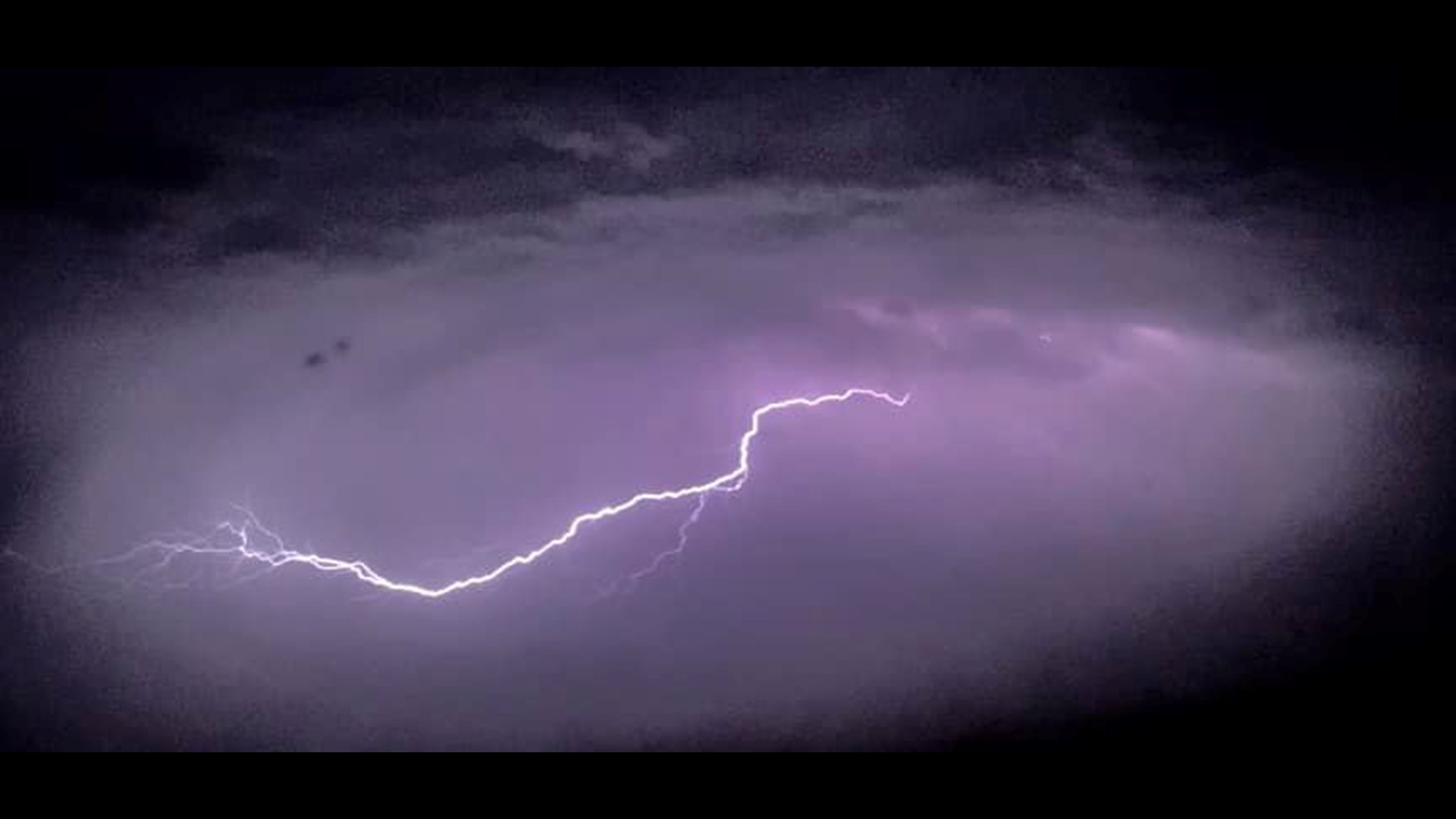 Best photos of Tuesday's dramatic lightning storm in the Inland ...