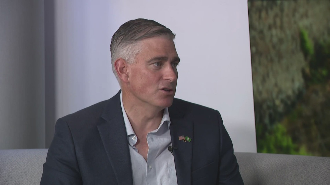 Michael Baumgartner introduces college sports bill | krem.com