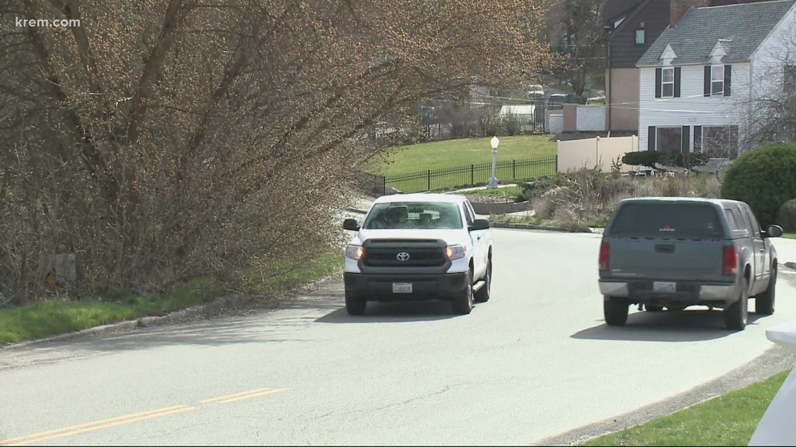 Neighbors along Altamont Loop concerned over increased traffic | krem.com