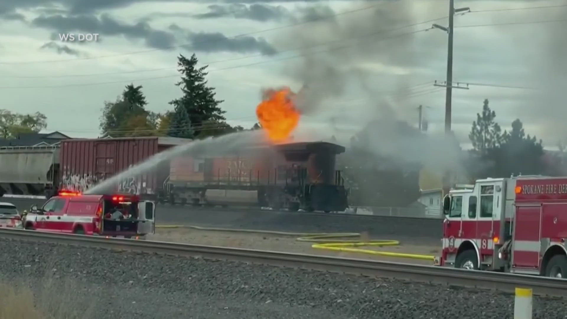 Train catches fire in Spokane Valley, briefly closes Trent Avenue ...