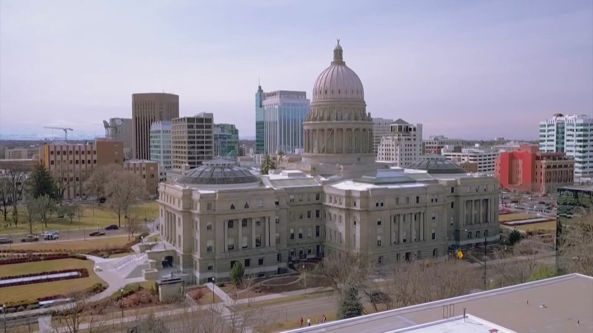 3 Oregon women, pilot killed after helicopter strikes slackline in ...