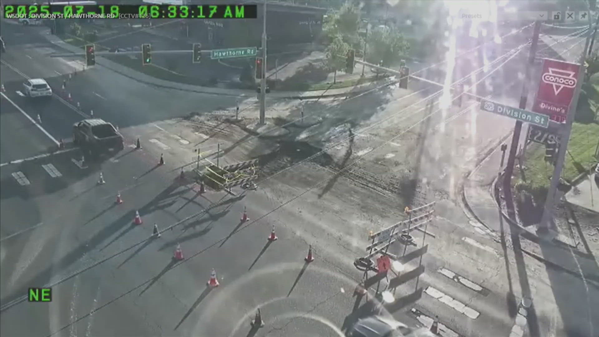 Water main break blocking east side of Highway 395, Hawthorne Road ...