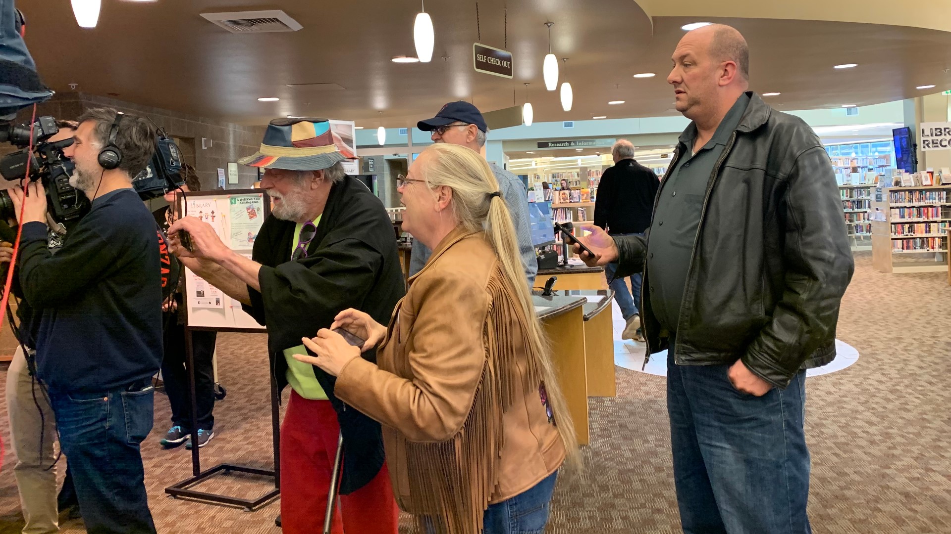 Giant children's book from Colbert arrives in Coeur d'Alene | krem.com