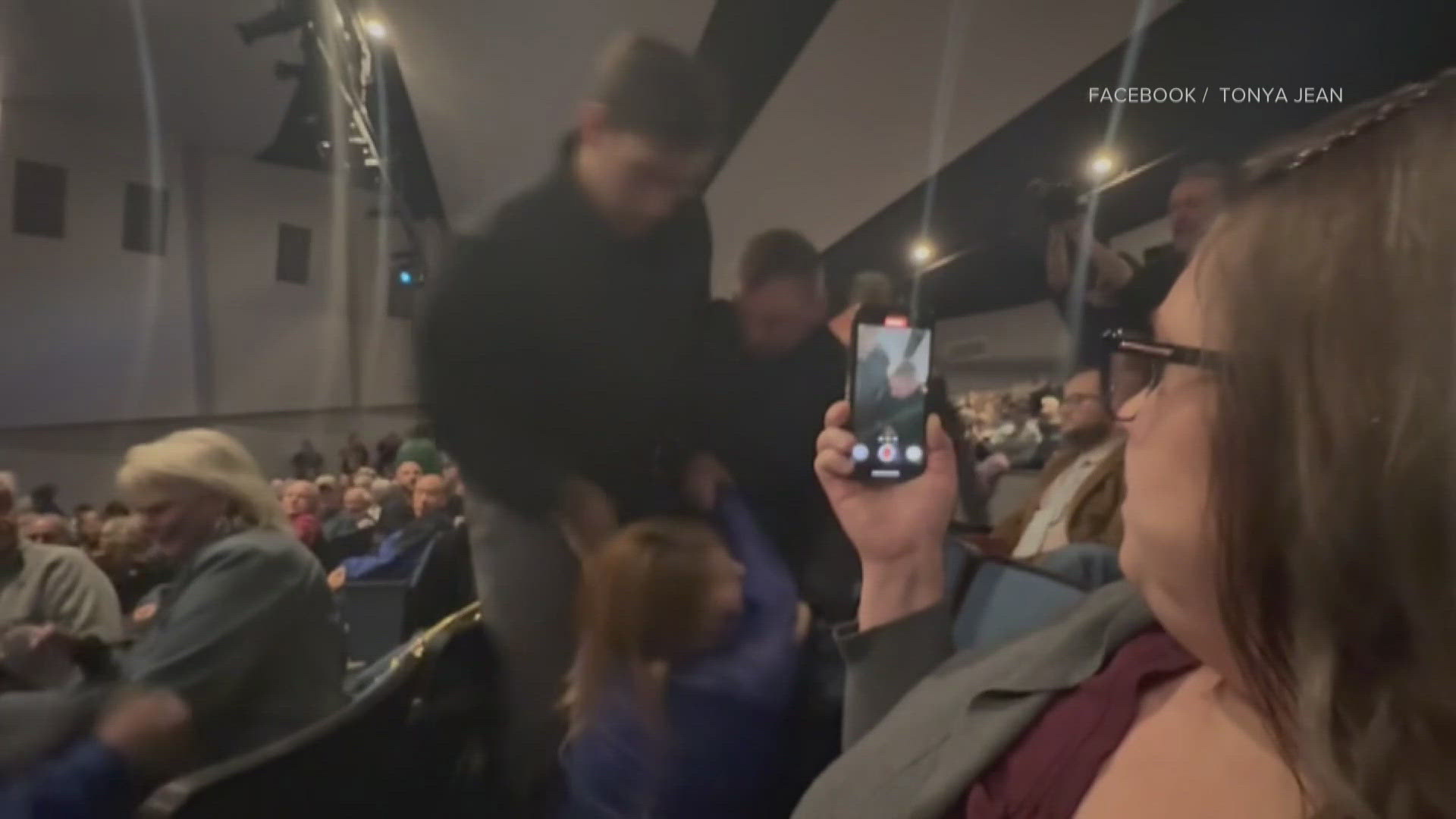 Legislative town hall in Kootenai County turns chaotic | krem.com