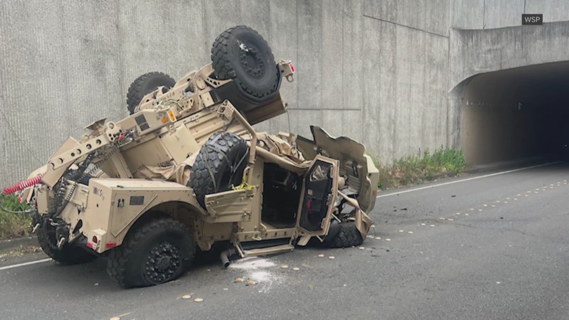 Military Humvee drives off 30-foot drop in Bellevue, Washington | krem.com
