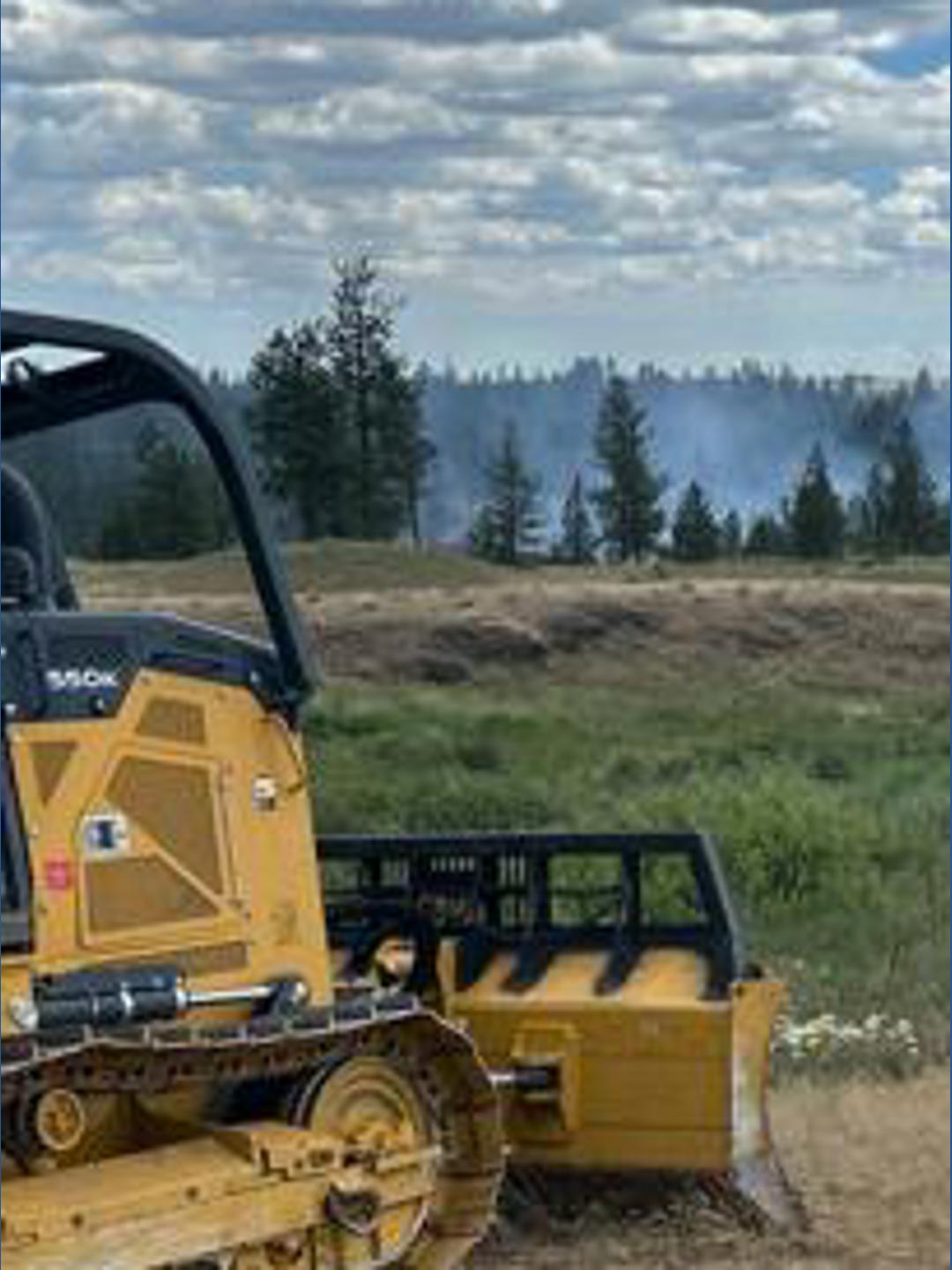 Firefighters stop forward progress on brush fire near Hog Lake in ...