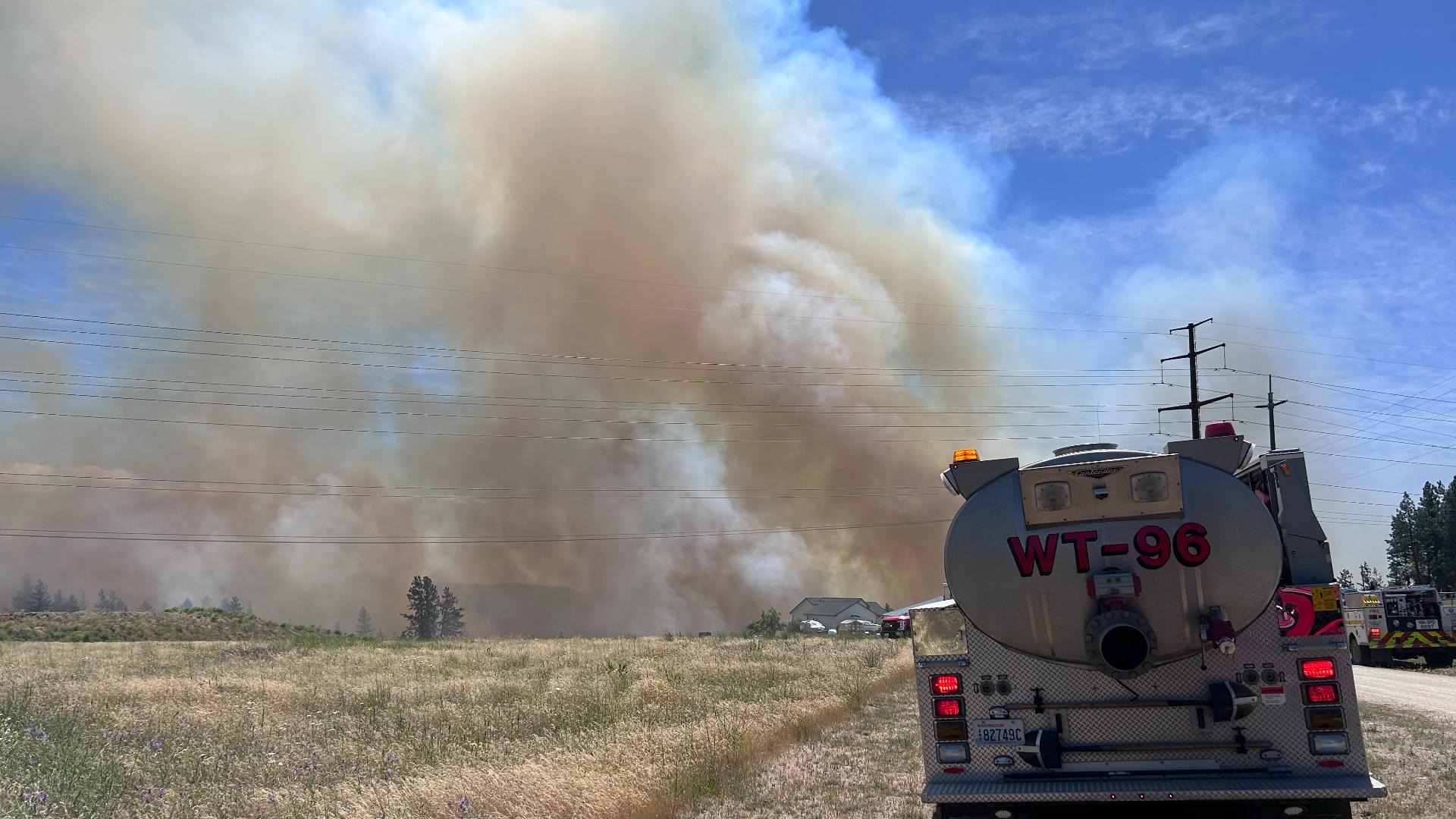Level 3 (GO NOW) Evacuations issued for wildfire burning up Beacon Hill ...