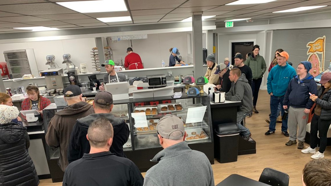 Customers flock to Donut Parade as it reopens in Spokane | krem.com