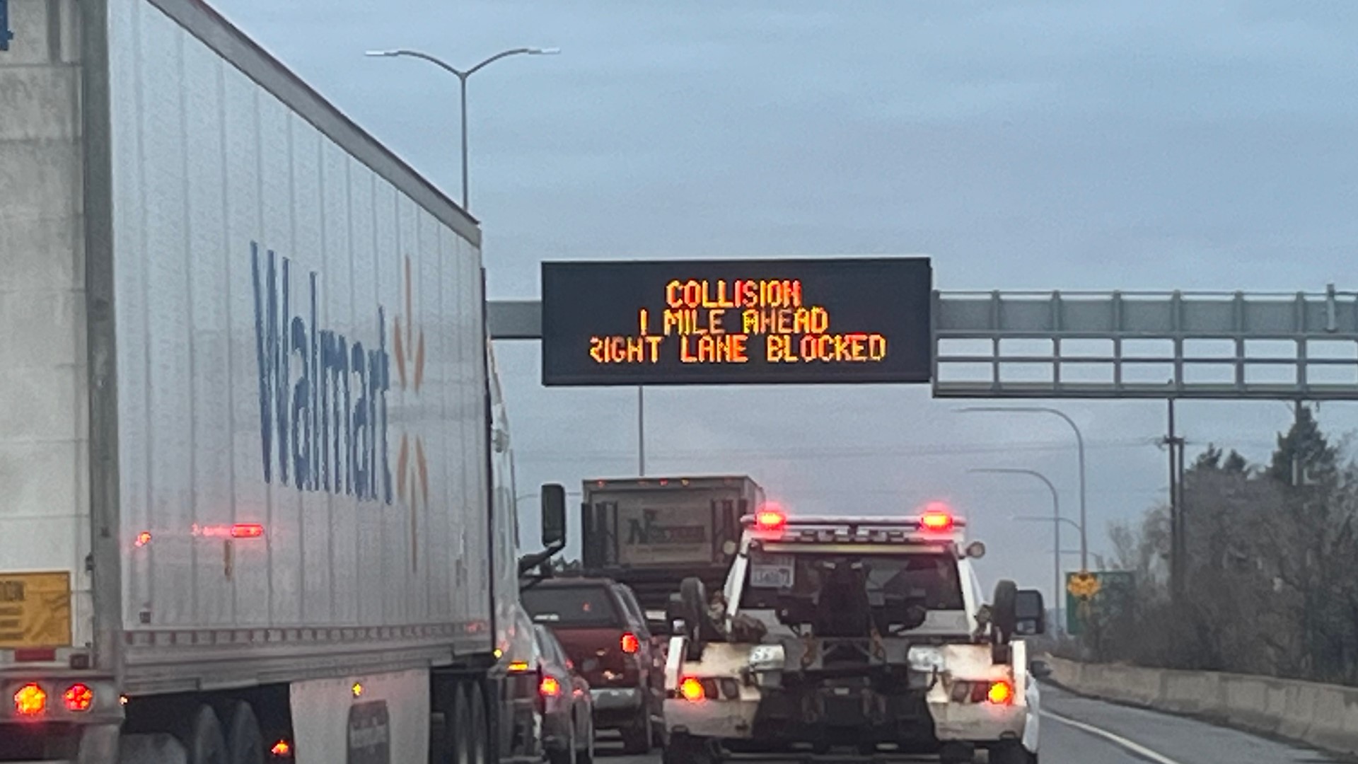 All lanes reopen after crash on westbound I-90 near Freya interchange ...