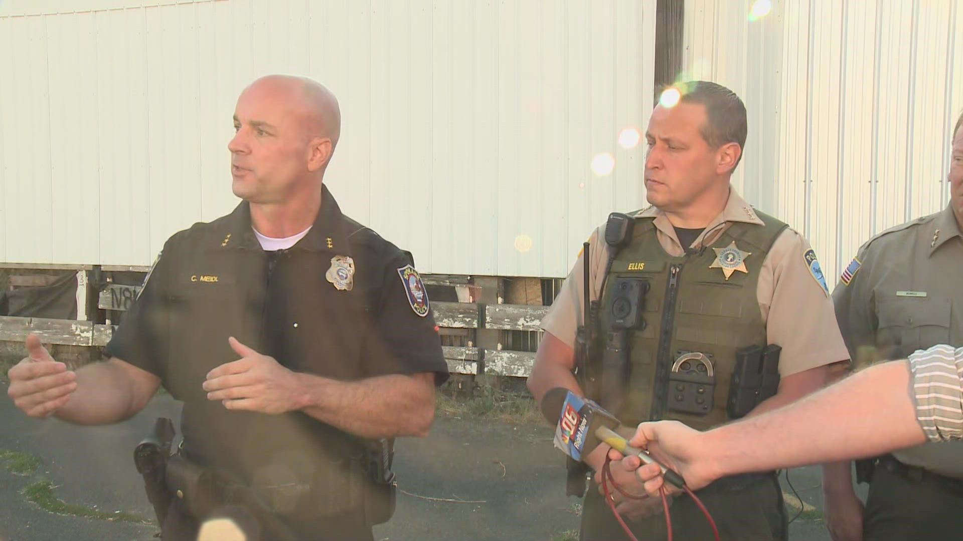 Spokane law enforcement give update on standoff situation in downtown ...