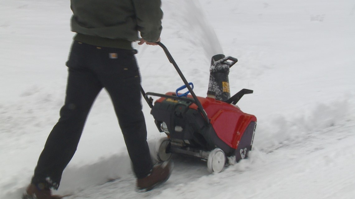 Spokane County crews plowing roads amid heavy snowfall | krem.com
