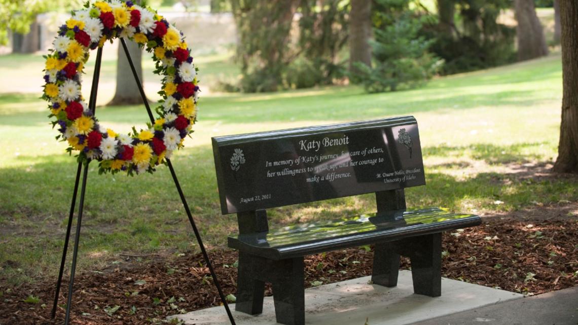 U of I brings awareness Katy Benoit Campus Safety Awareness Month ...