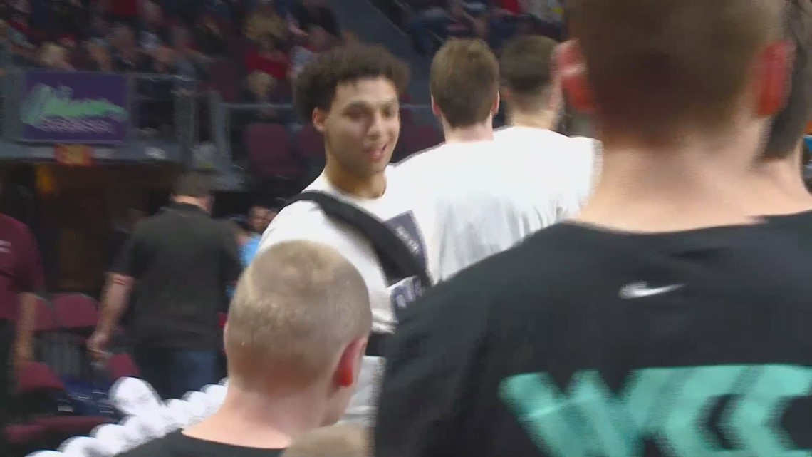 Mark Few and Drew Timme chest bump | krem.com