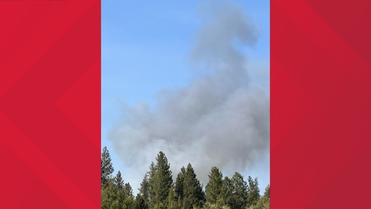 All evacuations lifted for Sarah Loop fire burning in Athol | krem.com