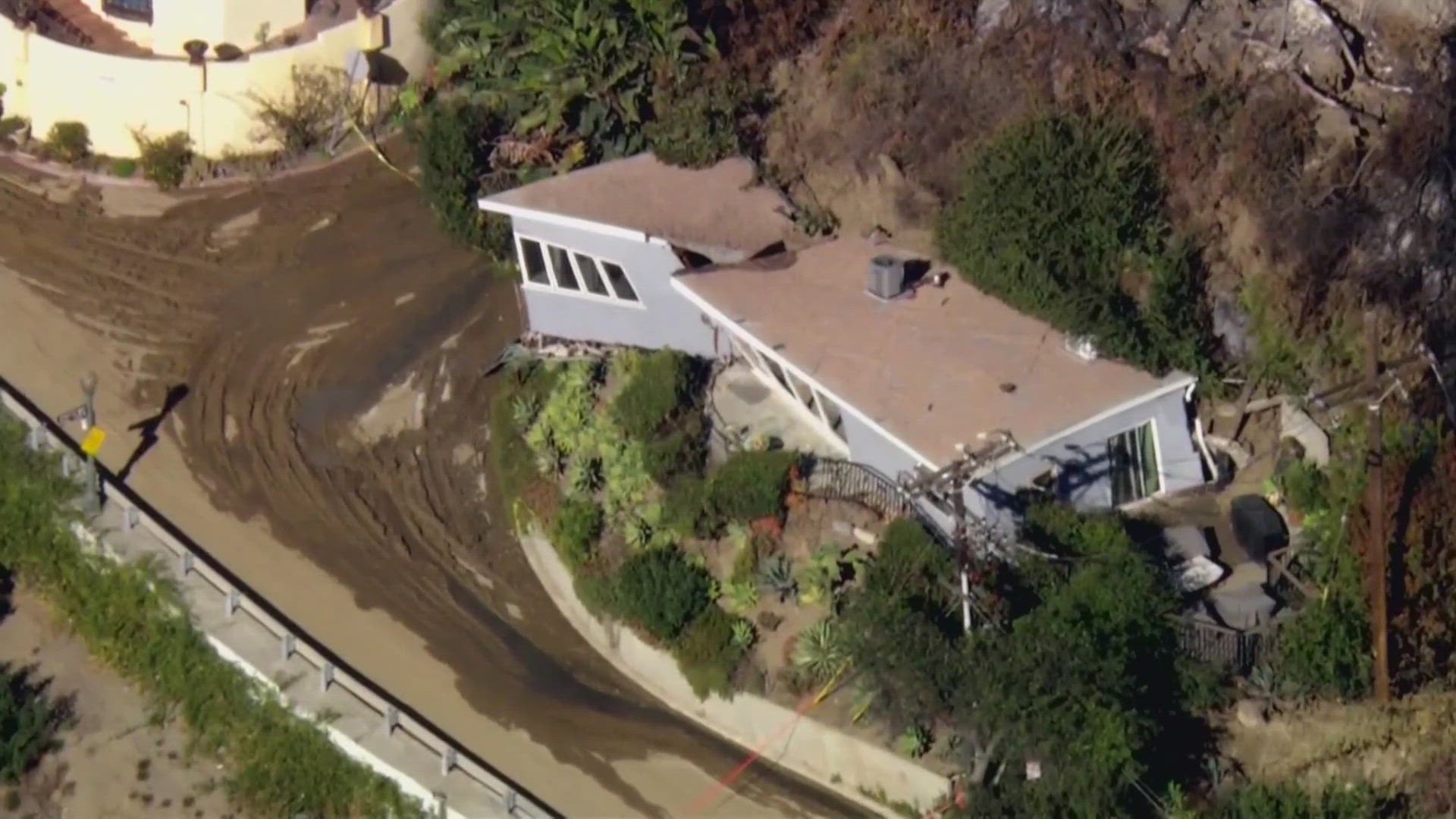 Los Angeles fire victims face new threat of landslides caused by water ...