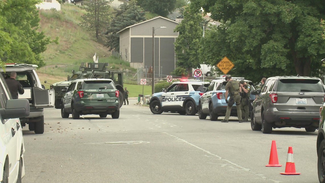 Spokane Valley SWAT standoff leads to apartment evacuation and other ...