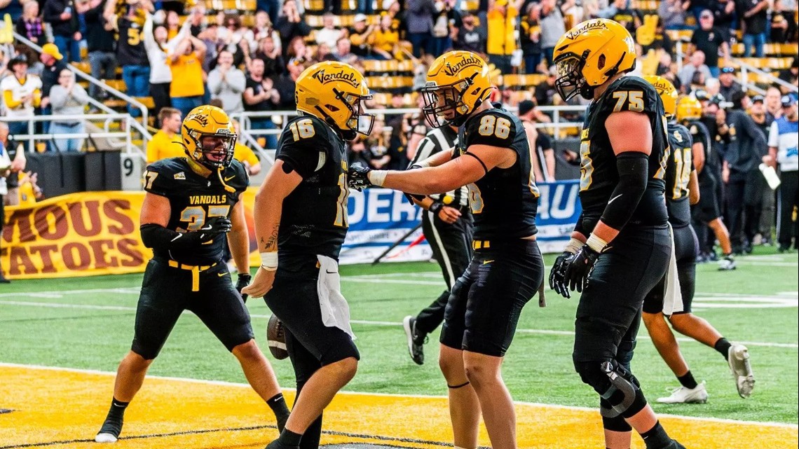 Idaho football team 'hungry' ahead of fall camp | krem.com
