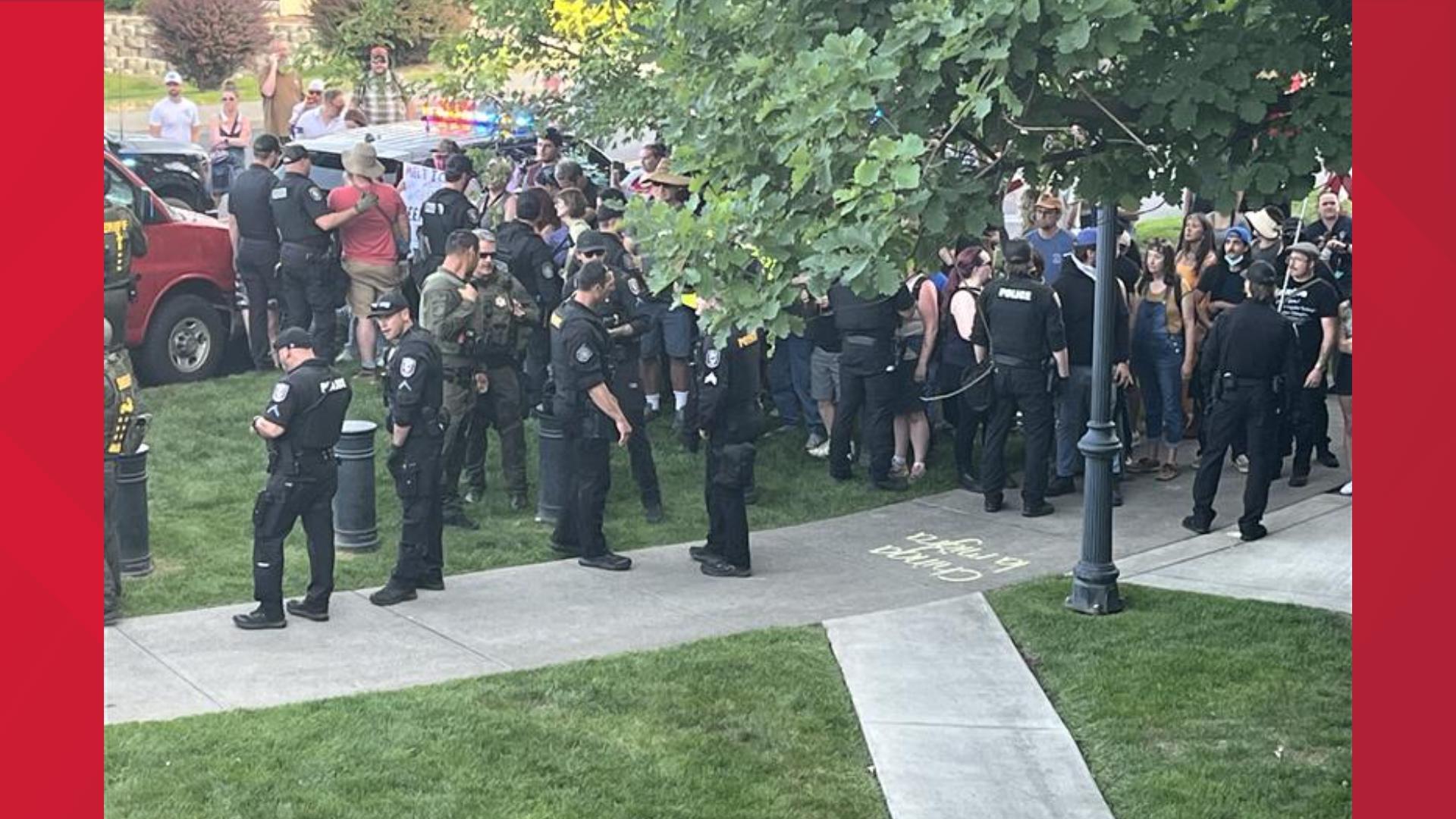 Protesters confront Spokane police, sheriff's office | krem.com