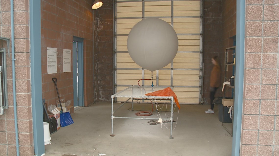 NWS Spokane demonstrates making and use of weather balloon | krem.com